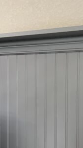 How to Create a Beadboard Accent Wall - texasdiymama.com